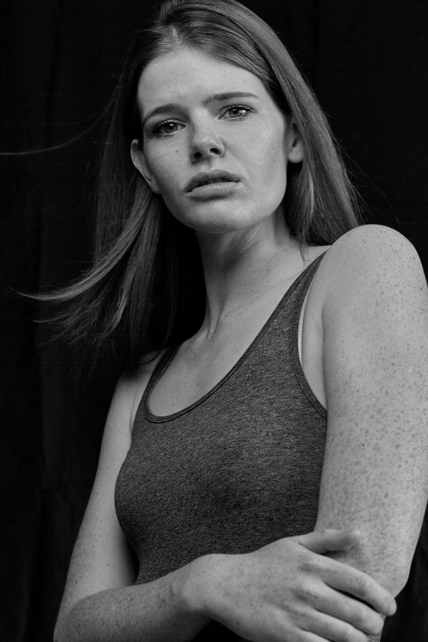 MEET OUR MODELS: SIOBHAN | Model Students